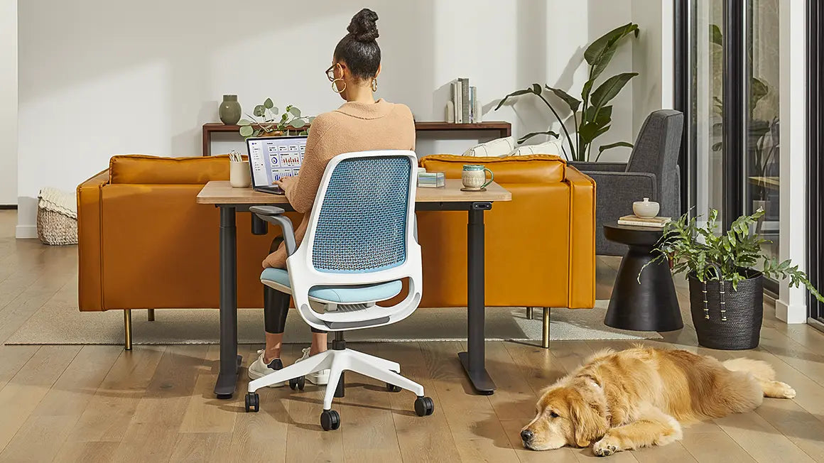 Ce este ergonomia și de ce ar trebui să îți pese? – Steelcase Shop RO